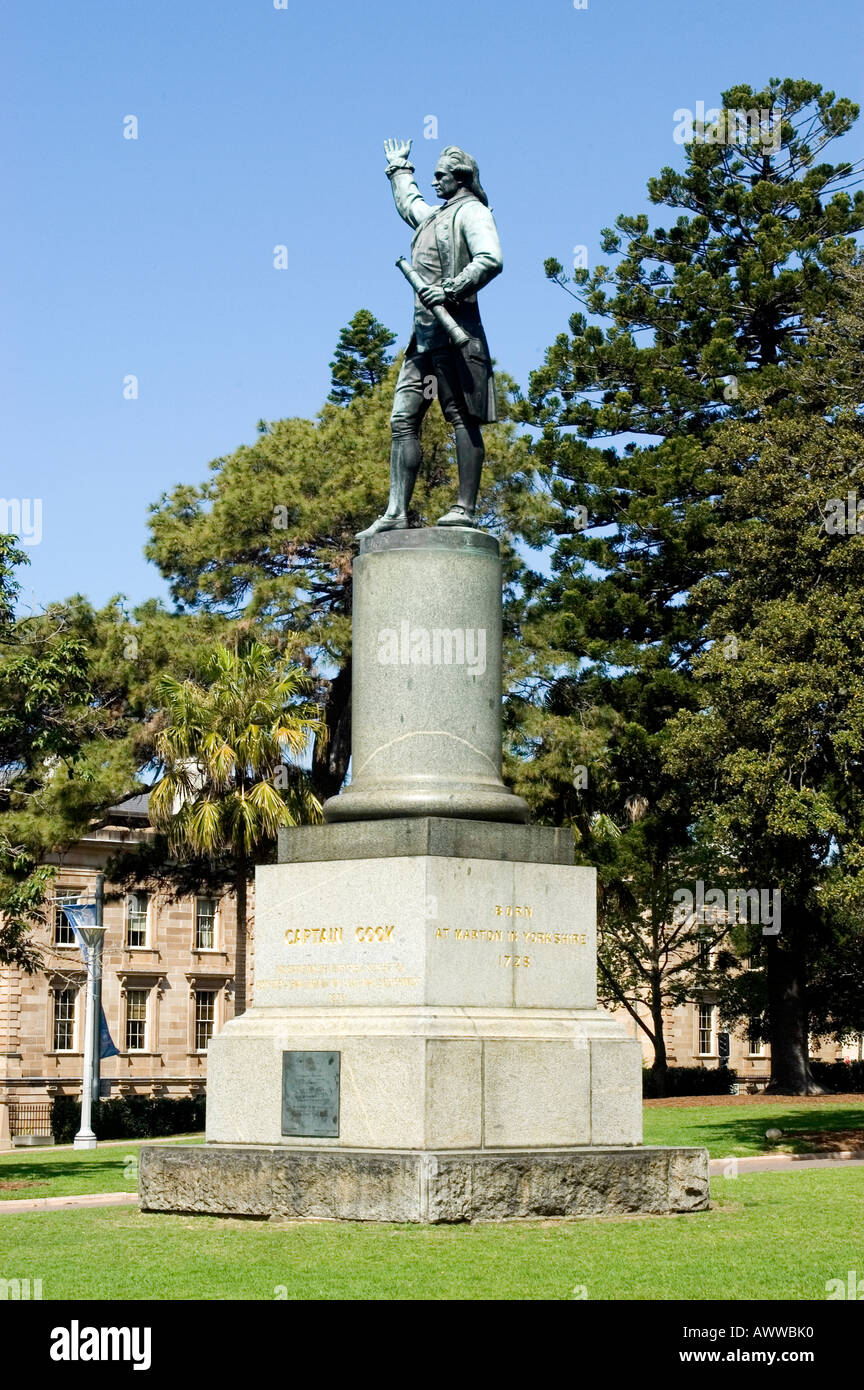 Sydney captain cook statue hi-res stock photography and images - Alamy