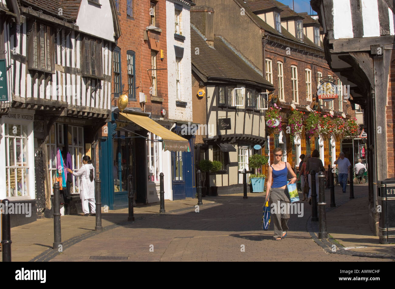 Half timbered buildings in Worcester town centre Stock Photo: 9519646 ...
