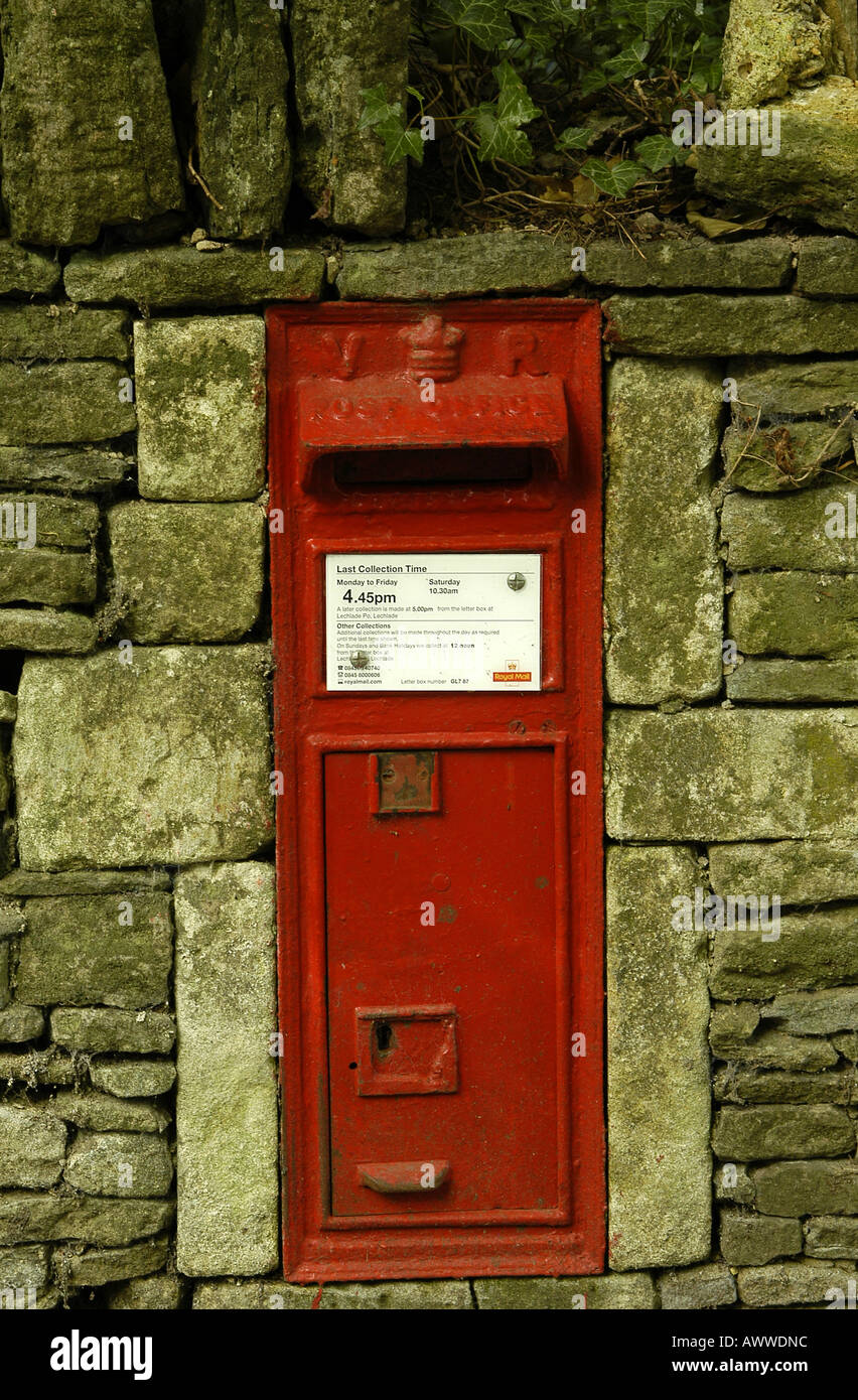 VR post box in wall Stock Photo - Alamy
