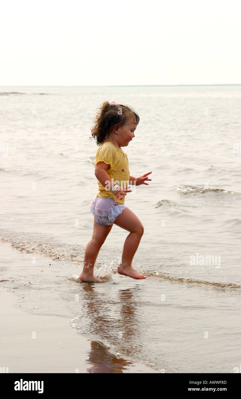 Kiddie on water hi-res stock photography and images - Alamy
