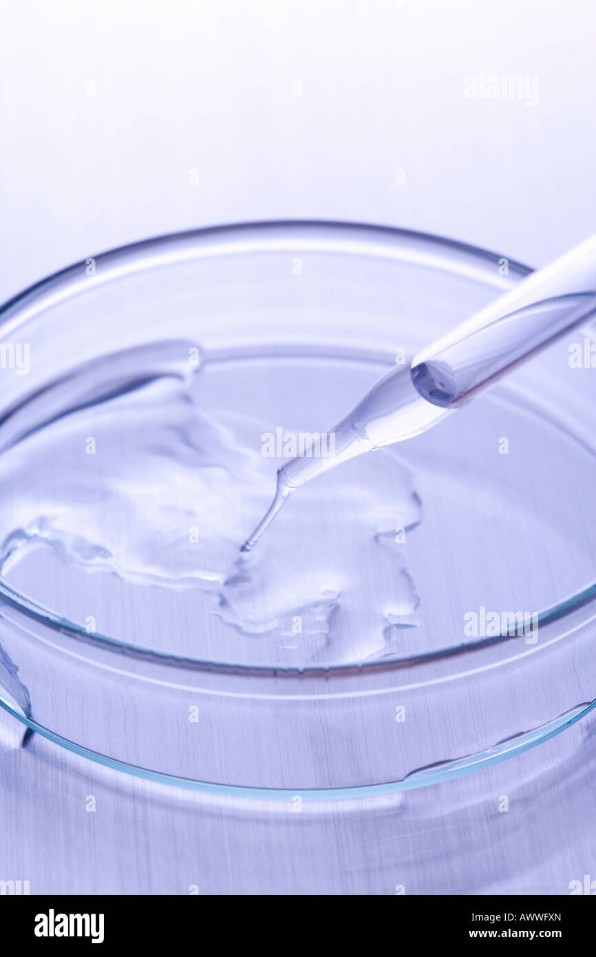 Science of water hi-res stock photography and images - Alamy