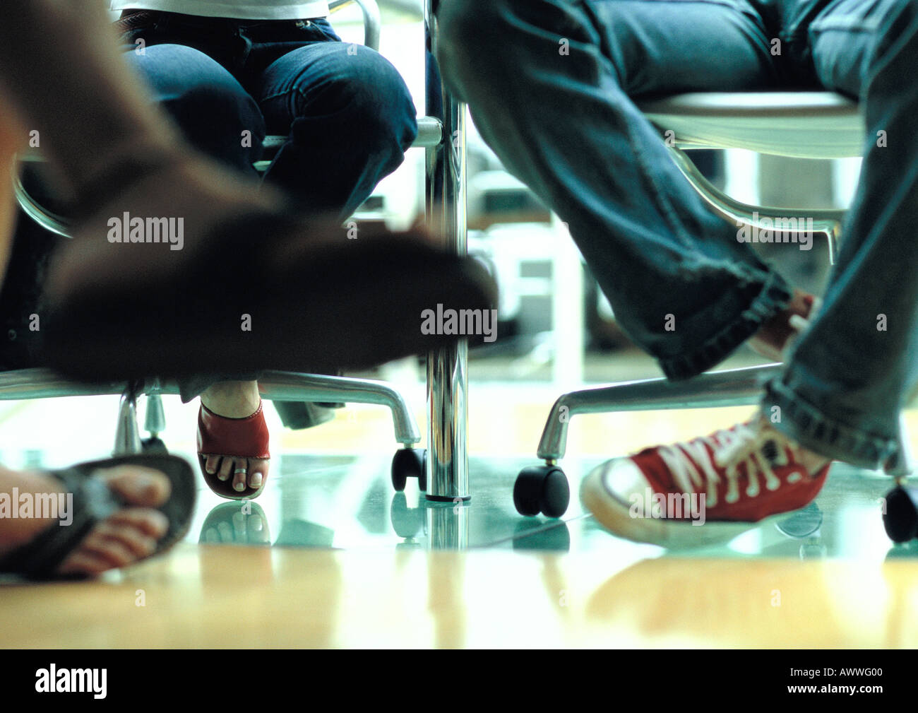 Women legs under table hi-res stock photography and images - Alamy