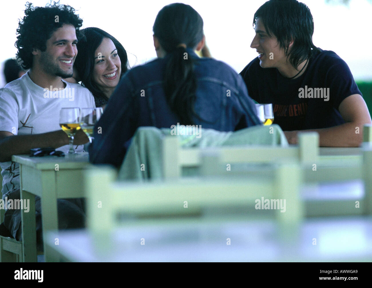 College girls around table hi-res stock photography and images - Alamy