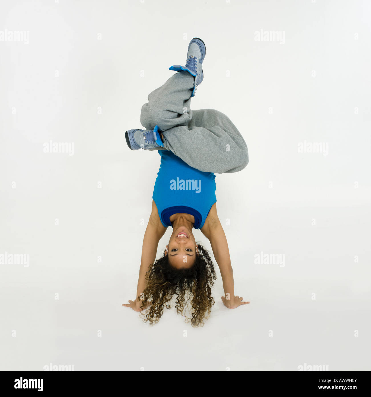 Break dance headstand hi-res stock photography and images - Alamy