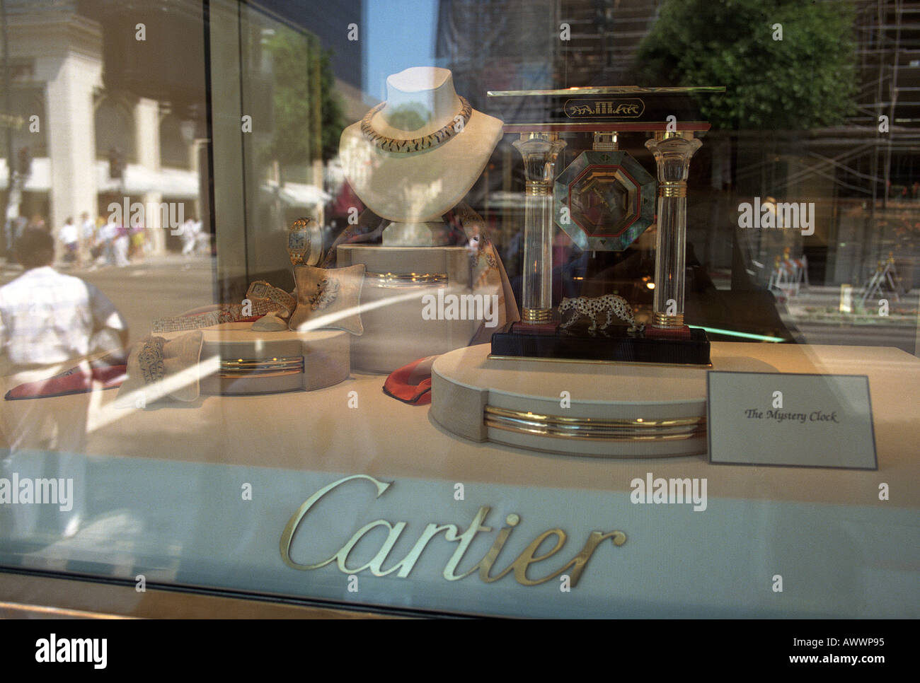 CARTIER WINDOW DISPLAY Stock Photo - Alamy