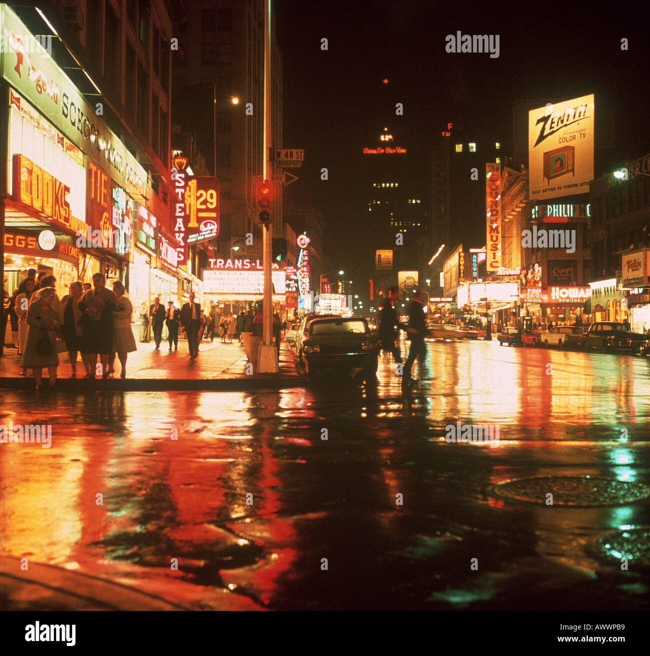 1960's new york times square hi-res stock photography and images - Alamy