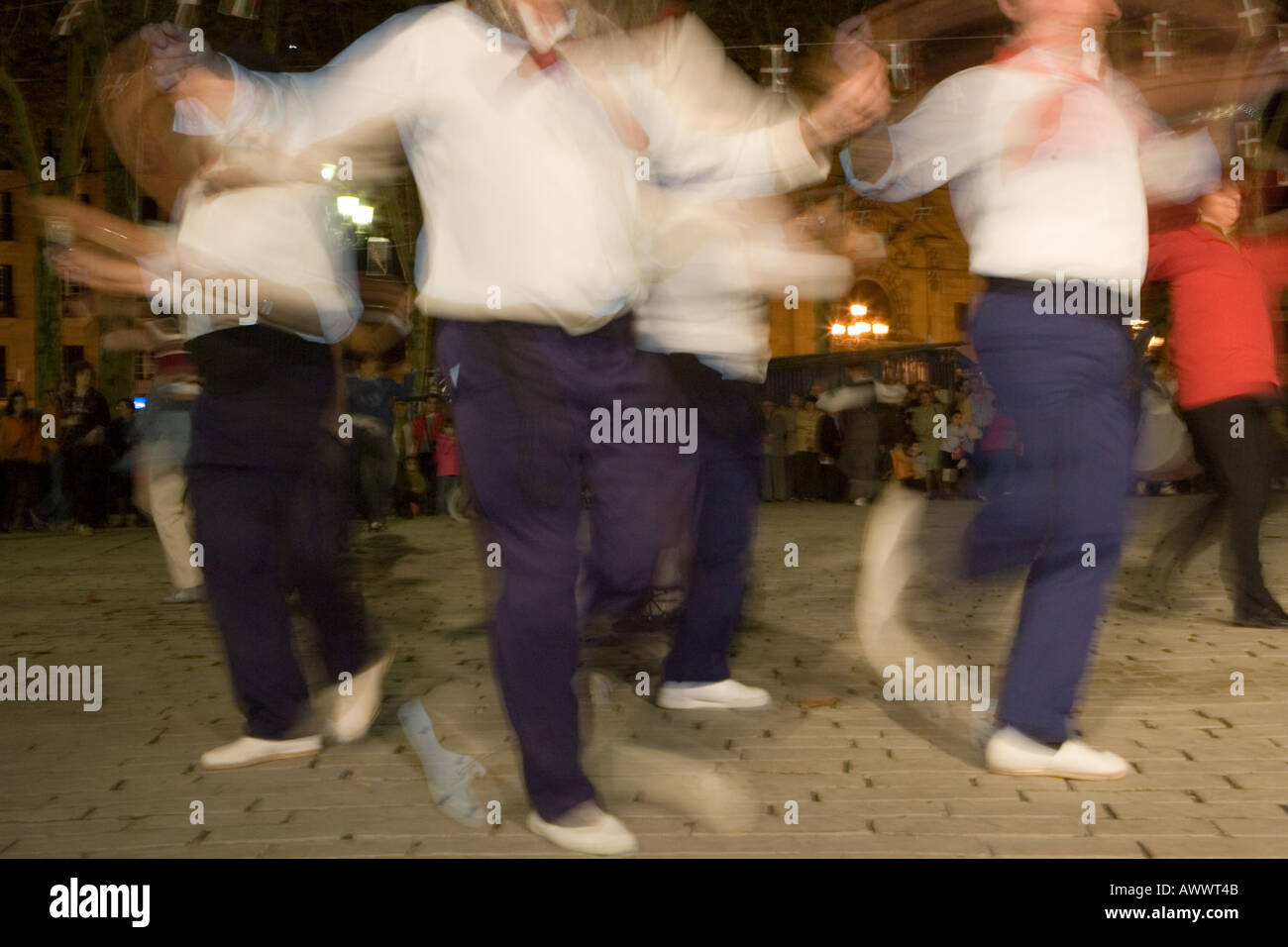 Basque traditional dancers, Euskal Dantza Tradixionaleko, in ...