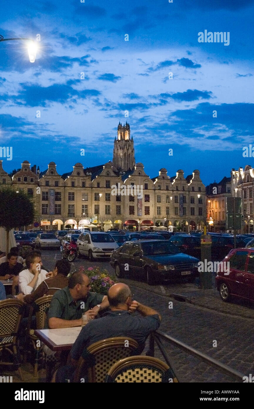 Flemish architecture Outdoor bar in the Place de Heros Arras at night ...