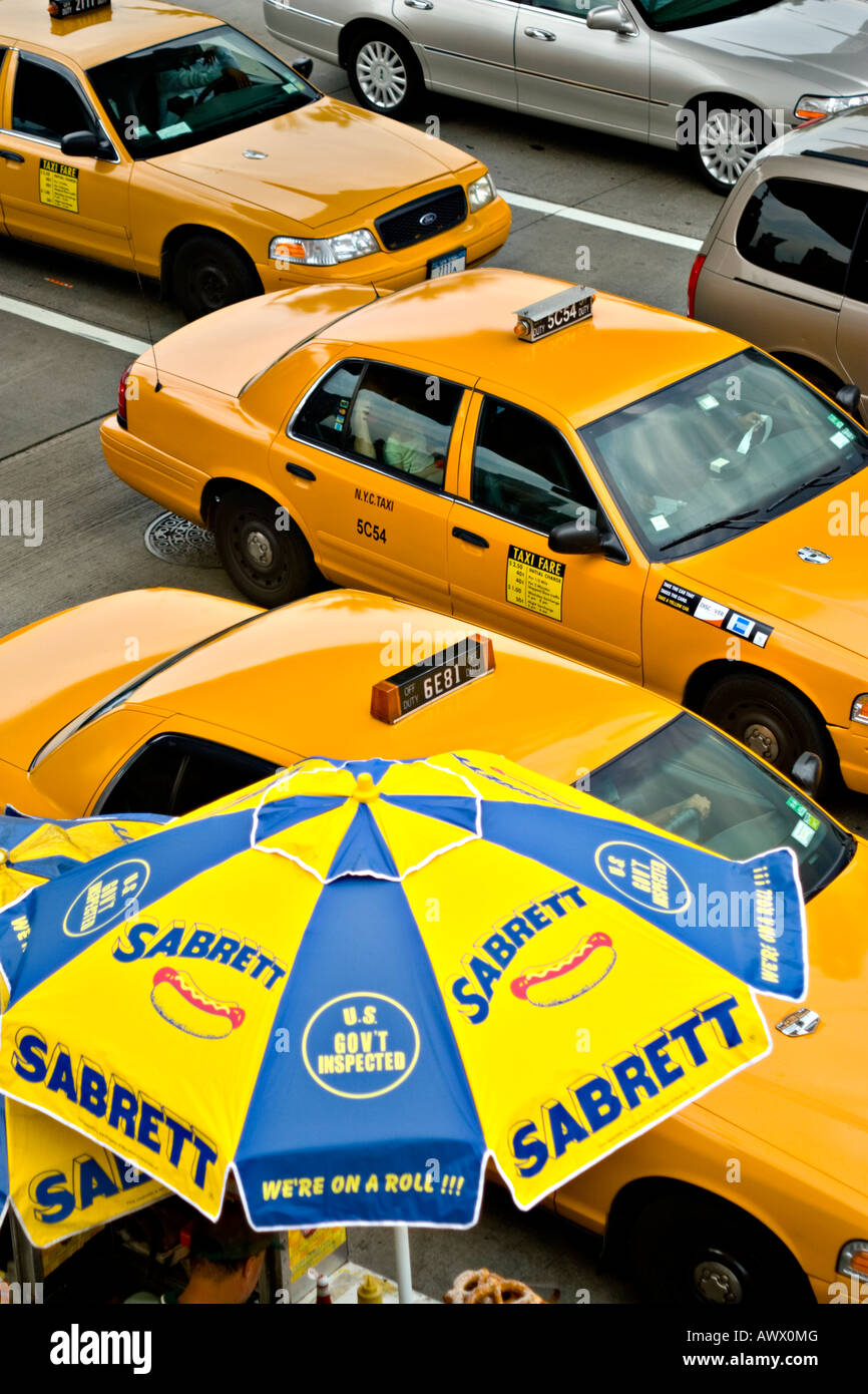 Yellow lining hi-res stock photography and images - Alamy