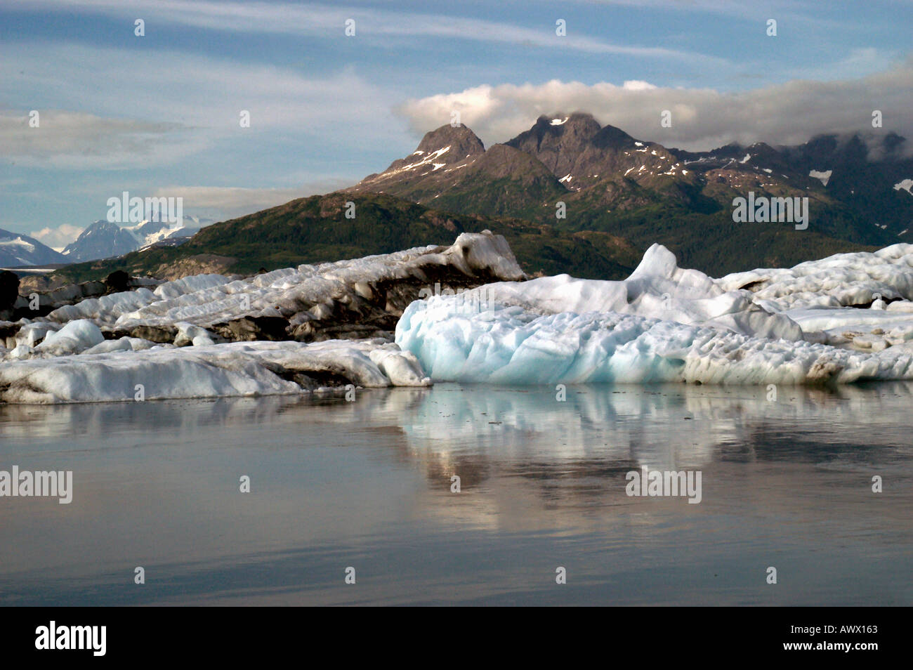 Ice arch alaska hi-res stock photography and images - Alamy