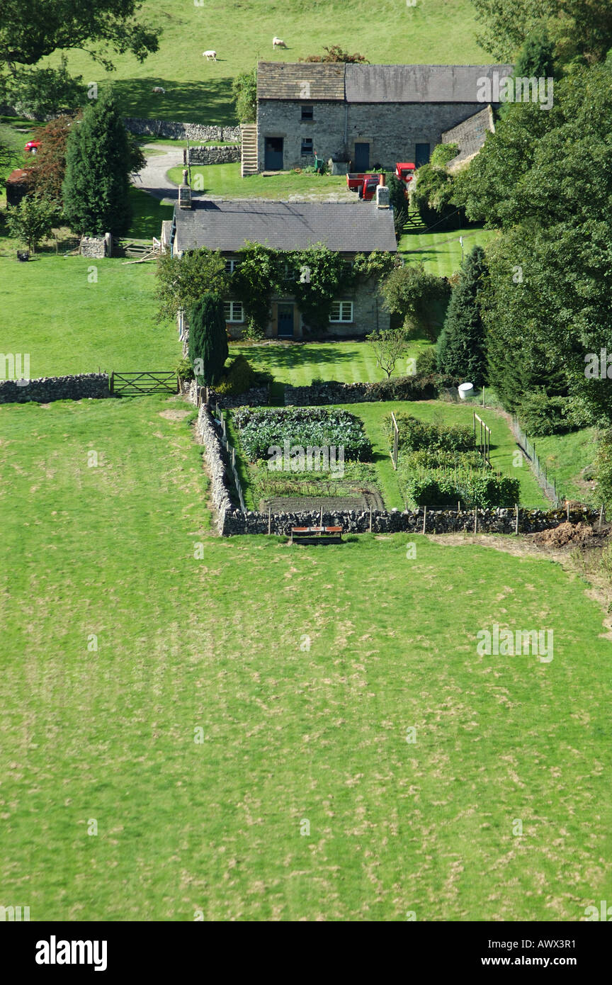 Aerial farm barn buildings hi-res stock photography and images - Alamy