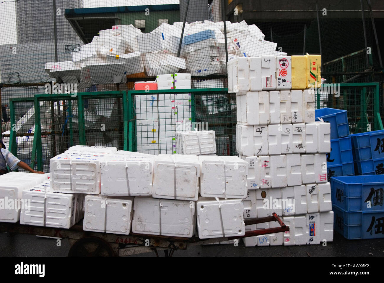 Polystyrene cartons hi-res stock photography and images - Alamy
