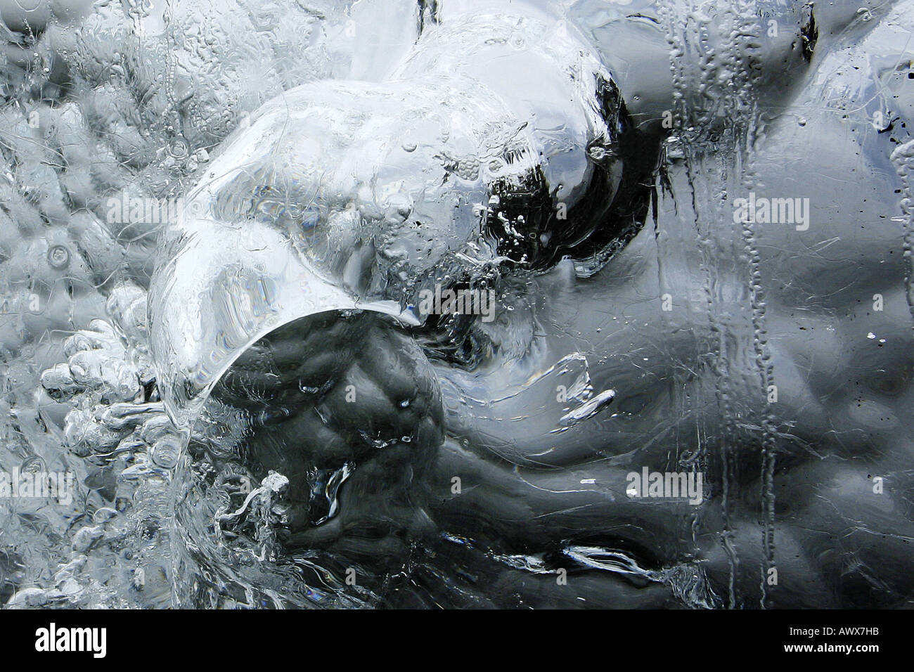 Angle sculpture, ice hi-res stock photography and images - Alamy