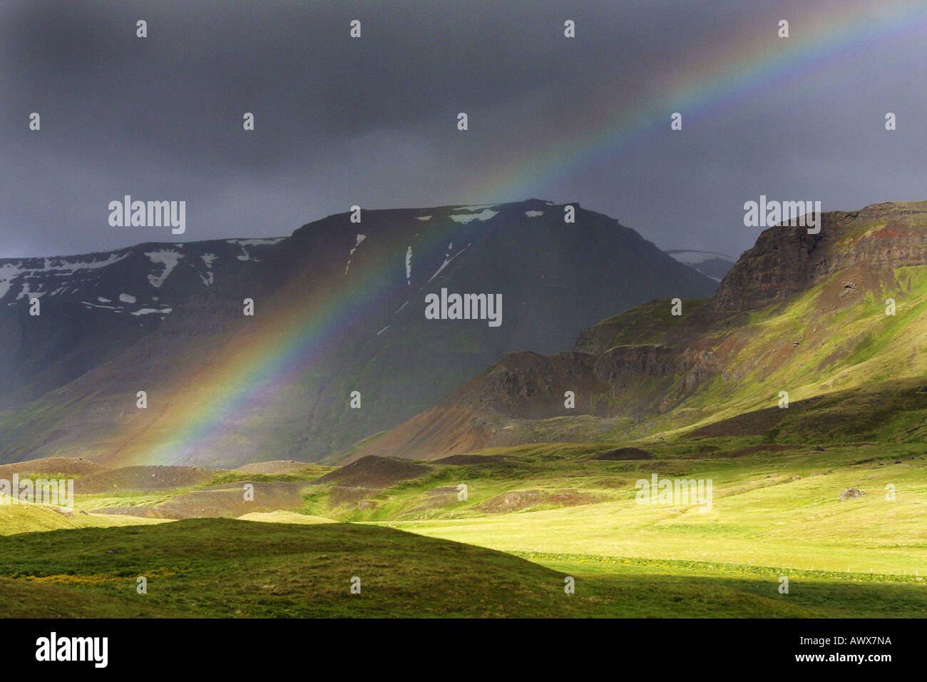 Full iceland rainbow hi-res stock photography and images - Alamy