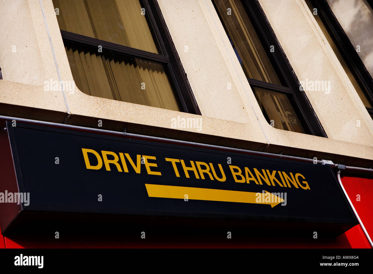 Drive thru banks hi-res stock photography and images - Alamy