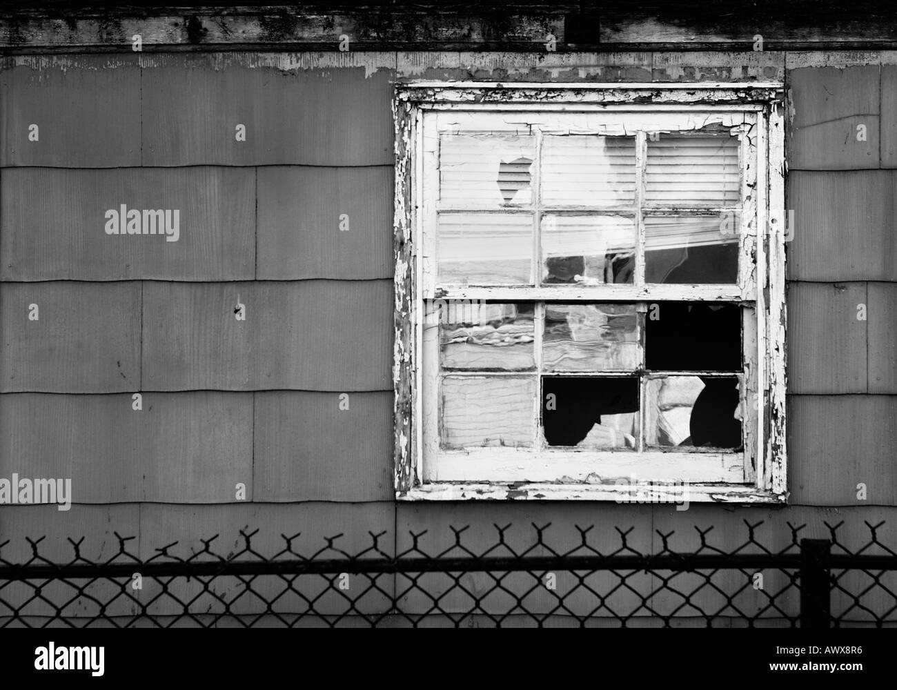 Asbestos siding hi-res stock photography and images - Alamy