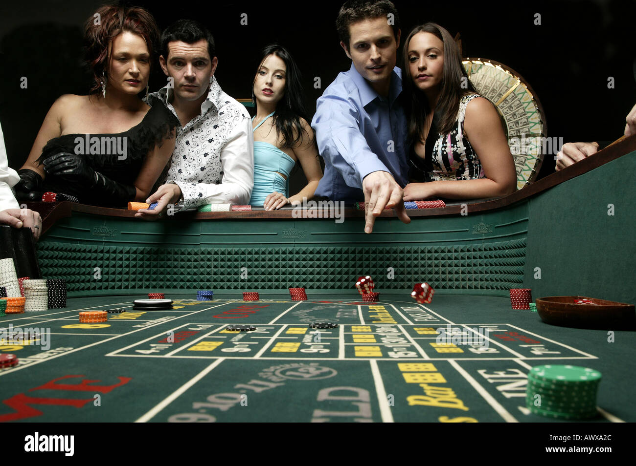 Men throwing dice hi-res stock photography and images - Alamy