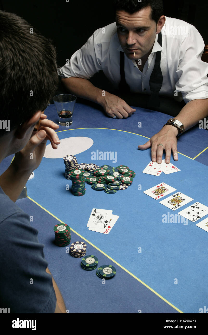 Guys playing poker hi-res stock photography and images - Alamy