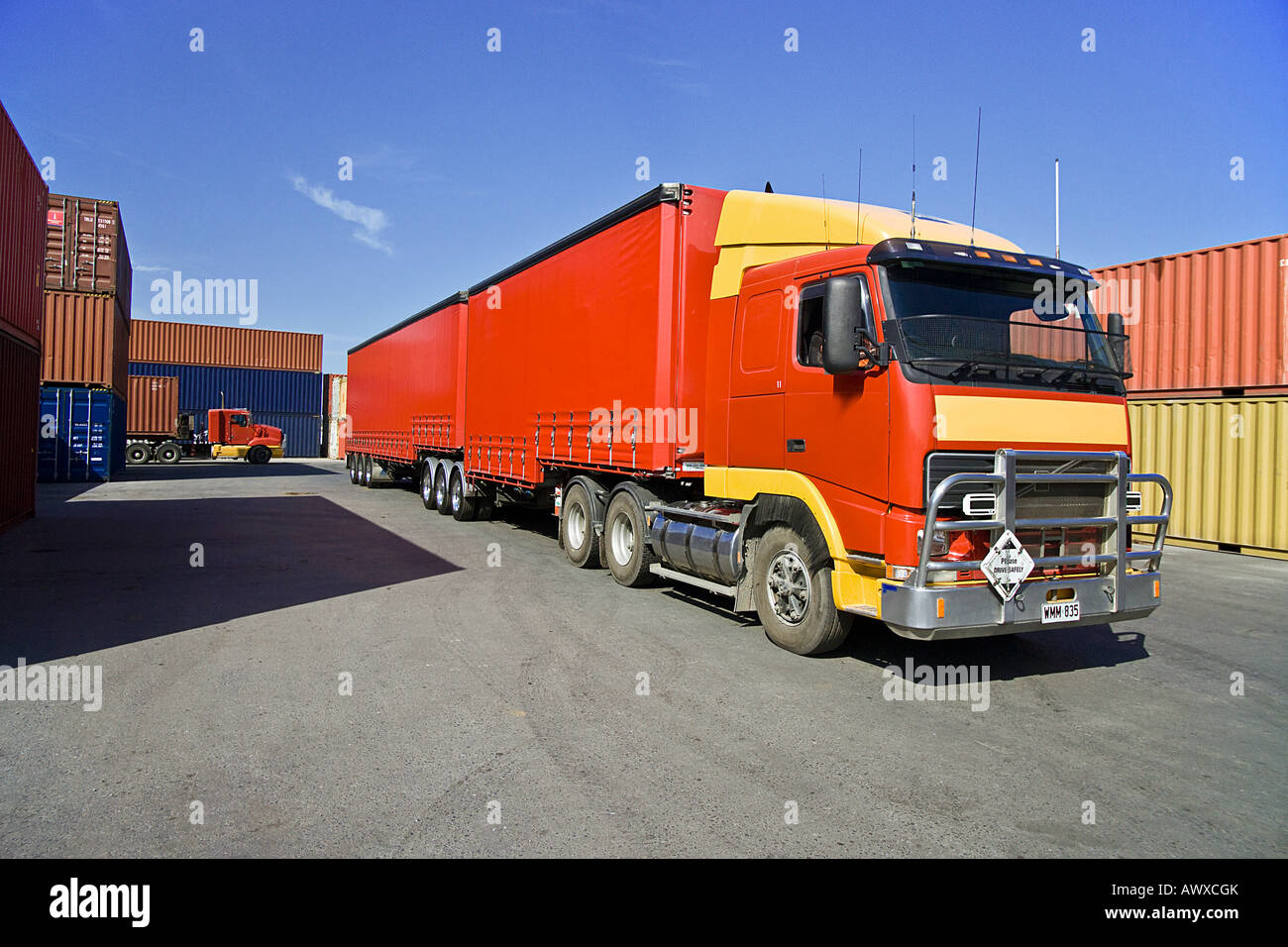 Blue cargo container truck hi-res stock photography and images - Alamy