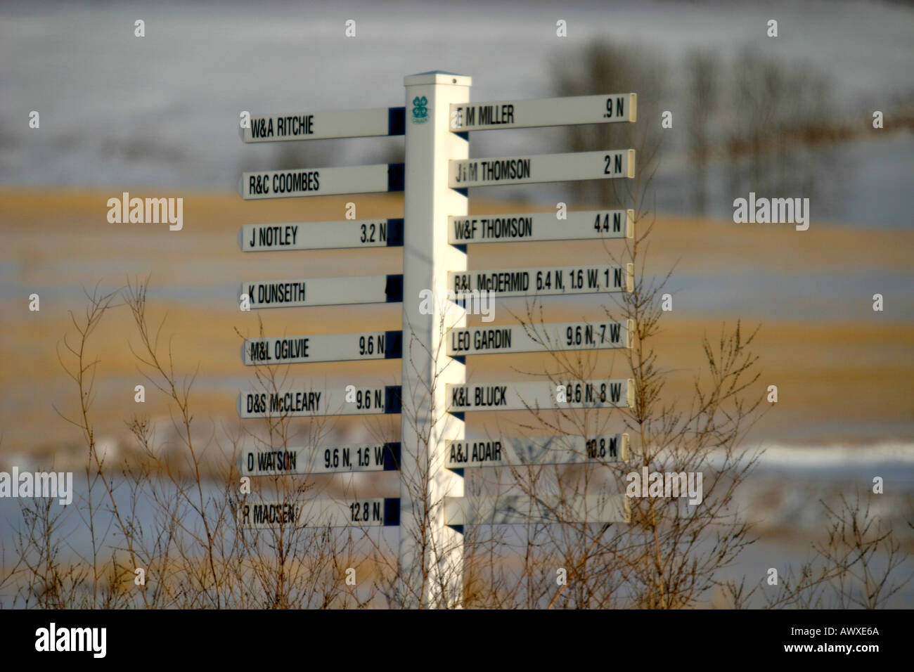 Arrow way diagonal direction hi-res stock photography and images - Alamy