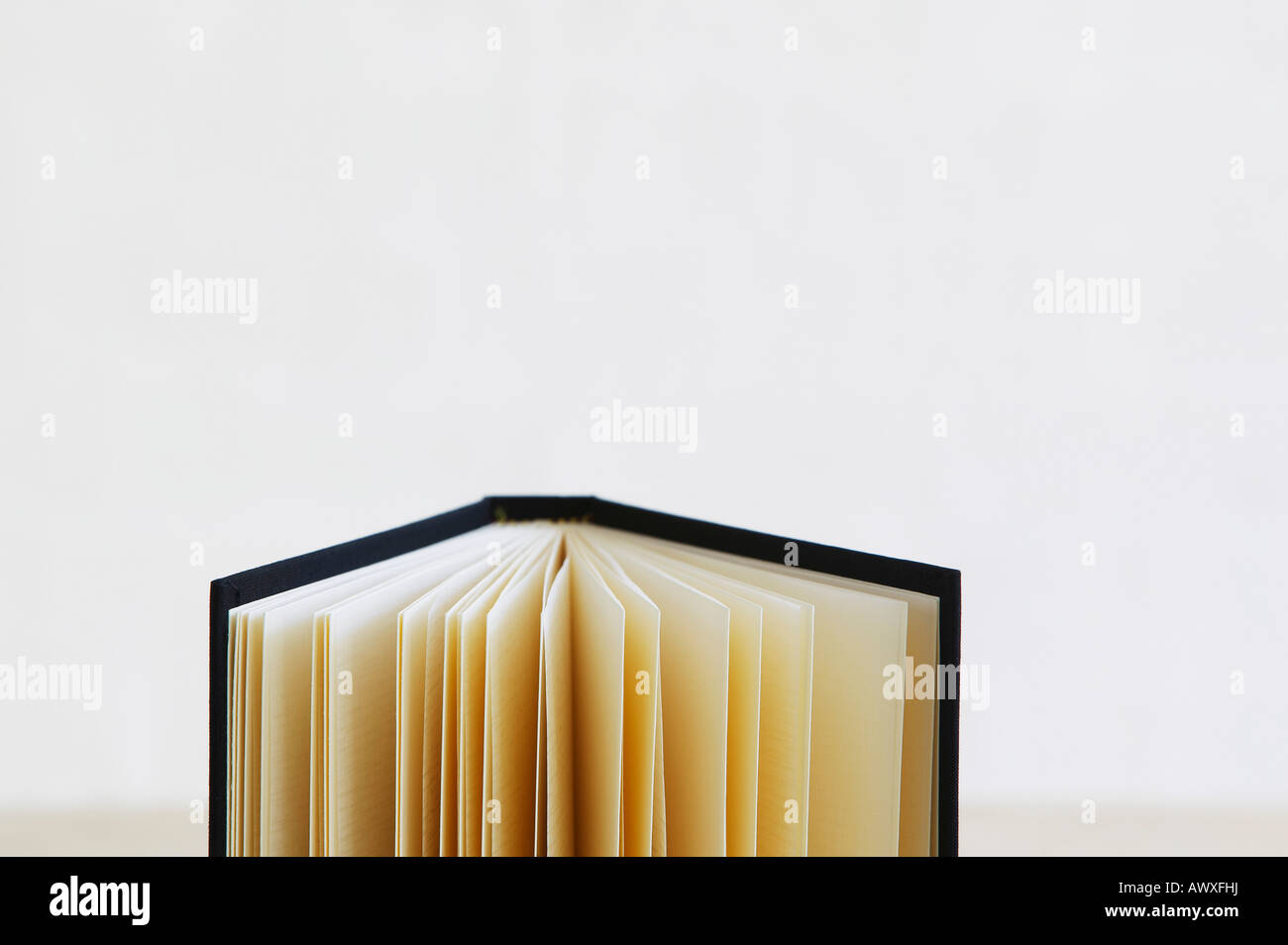 Open book, studio shot Stock Photo - Alamy