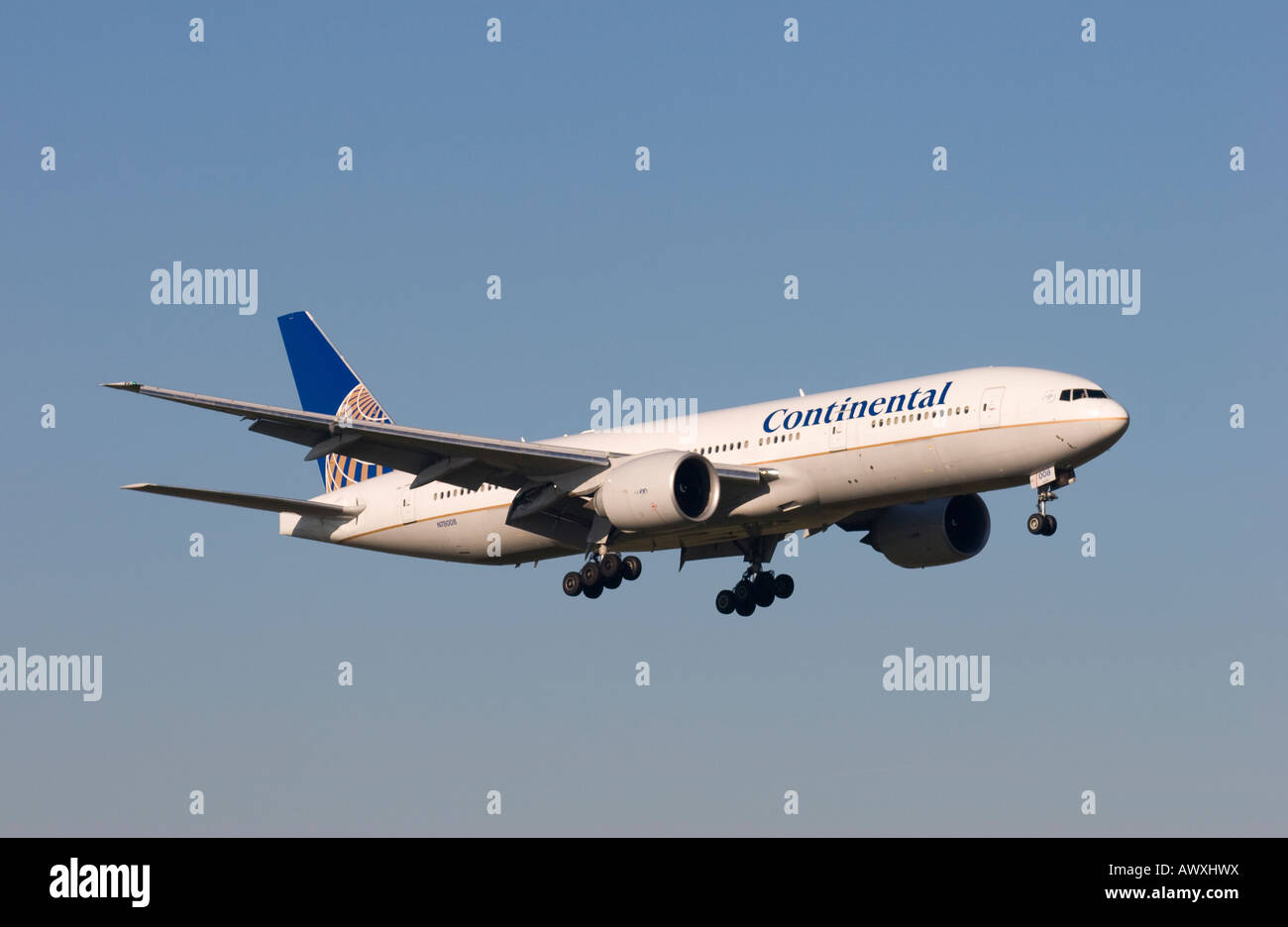 Continental Airlines Boeing 777-224ER landing at London Gatwick Stock ...