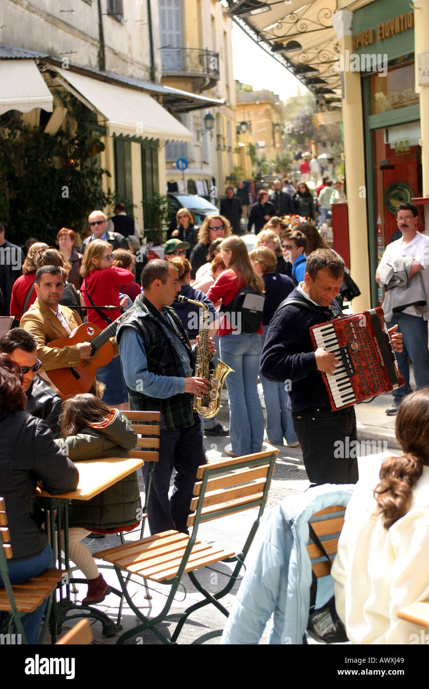 greece athens street corner with buskers in plaka Stock Photo - Alamy