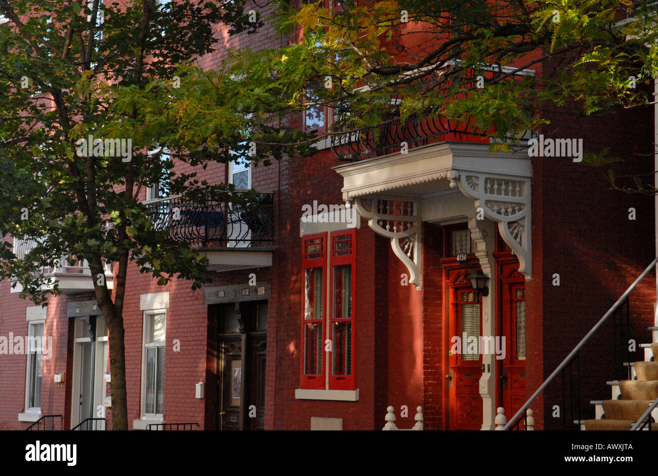 Typical houses plateau mont royal hi-res stock photography and images ...