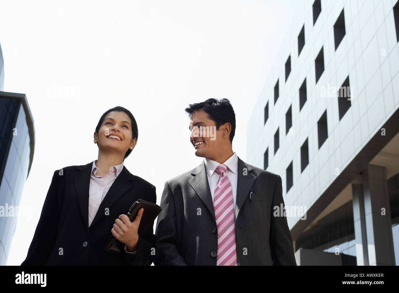 Cheering back angle hi-res stock photography and images - Alamy