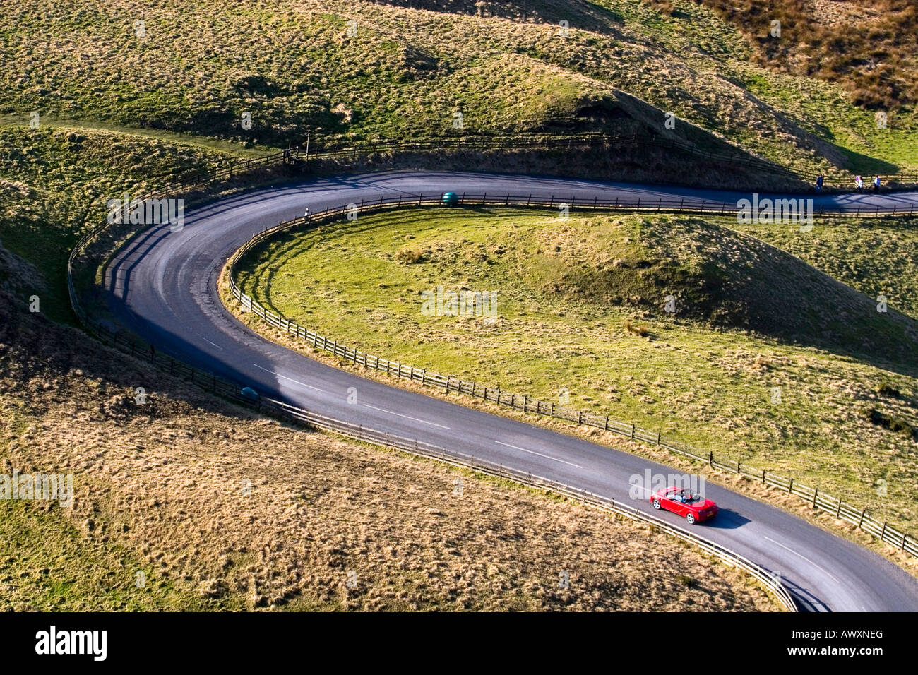 Car on road to mam tor hi-res stock photography and images - Alamy
