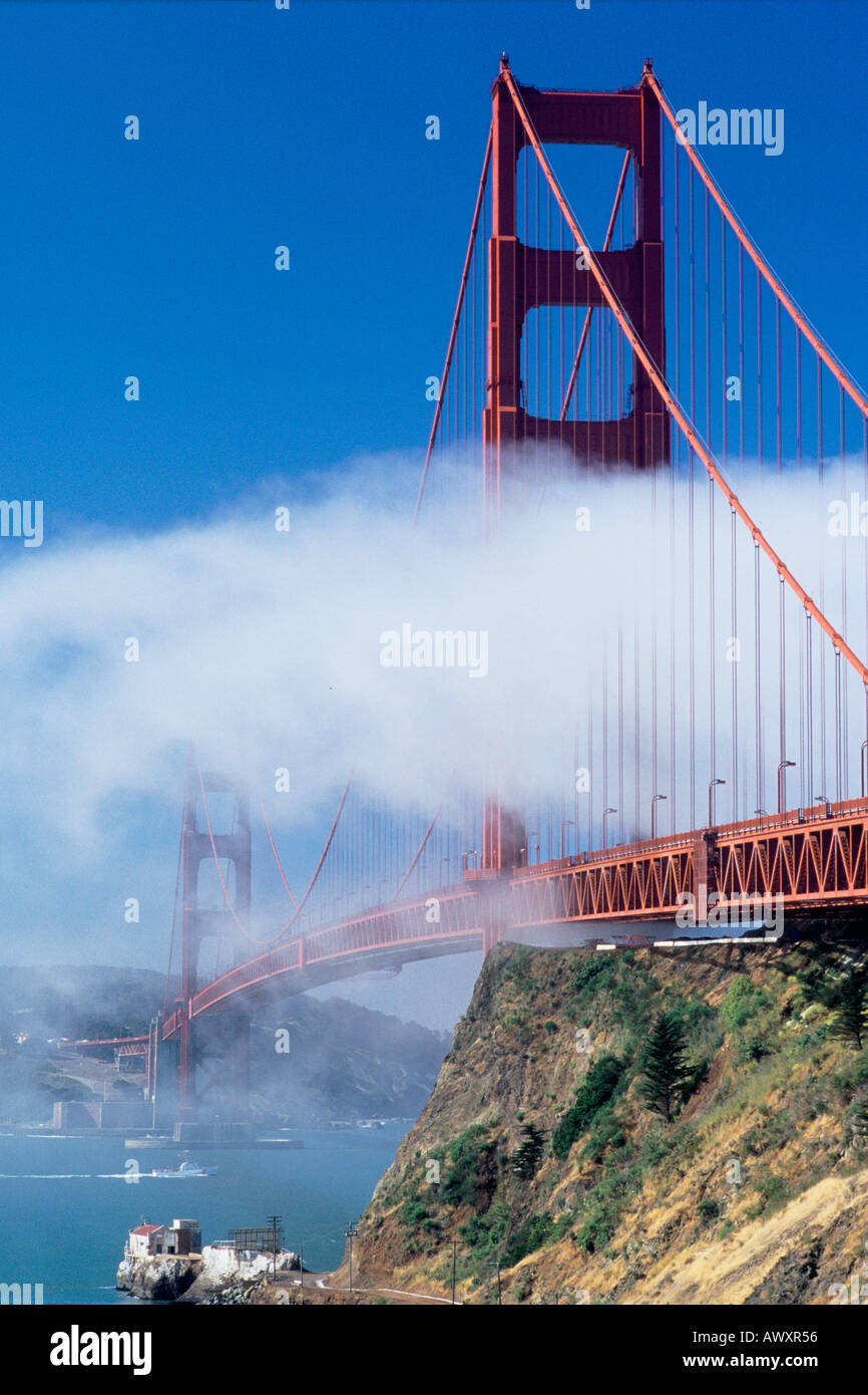 Golden gate bridge fog horn hi-res stock photography and images - Alamy