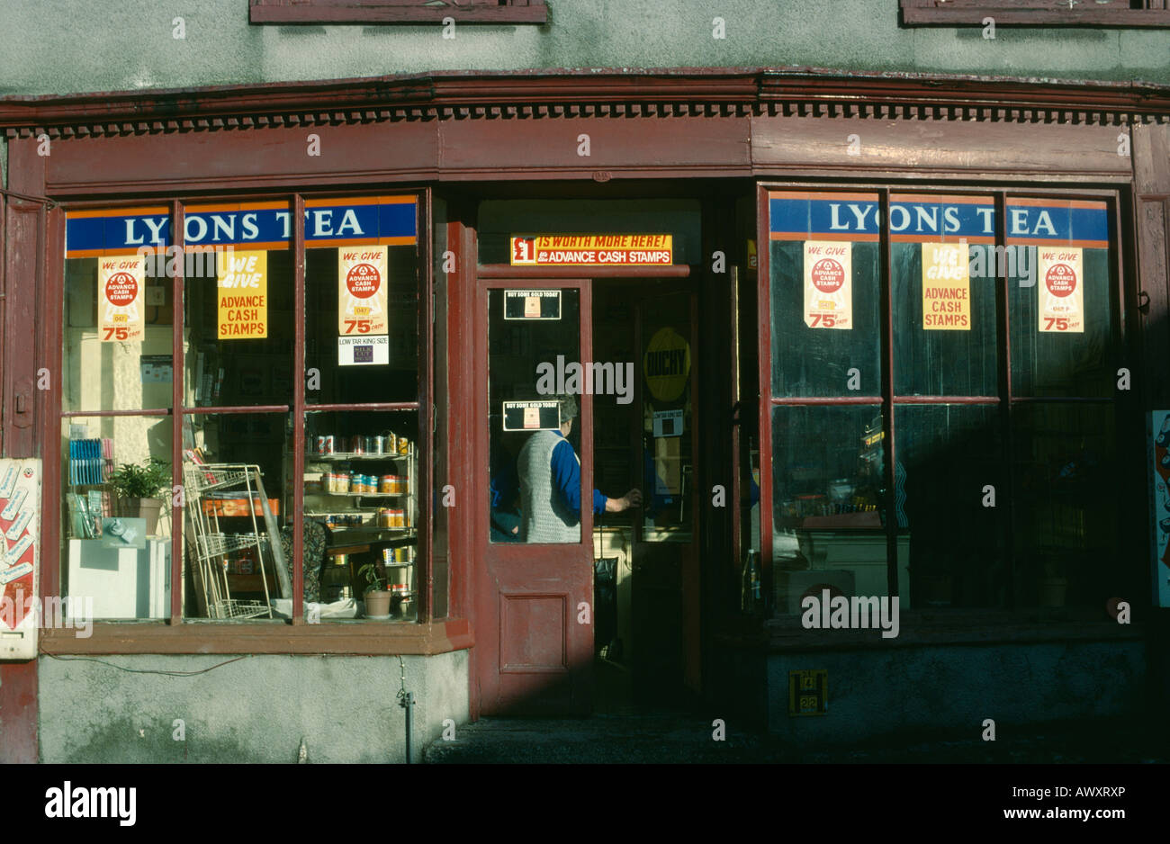 Archival grocery store hi-res stock photography and images - Alamy