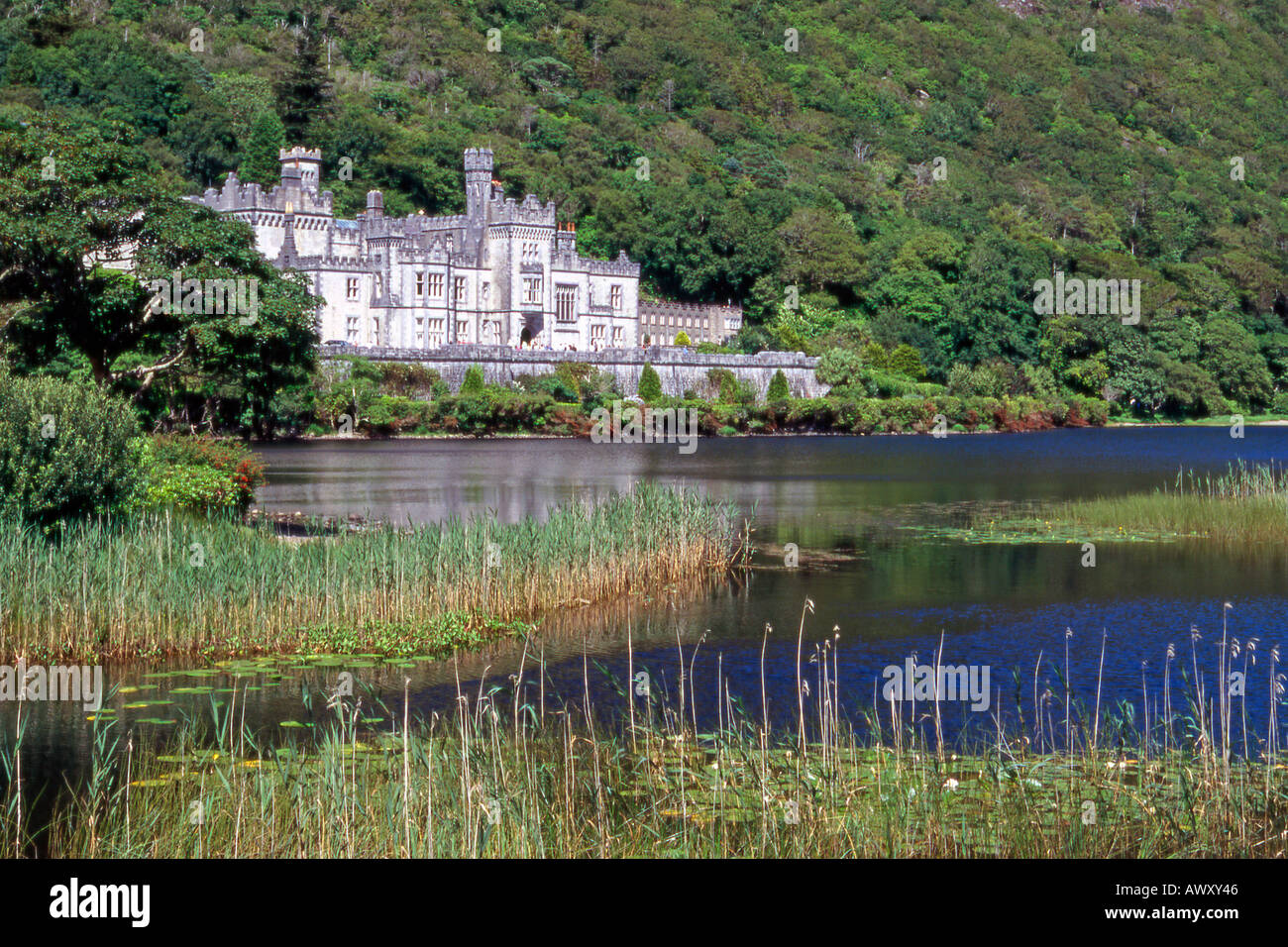 Kylemore Abbey, near Letterfrack, Connemara, Ireland Stock Photo - Alamy