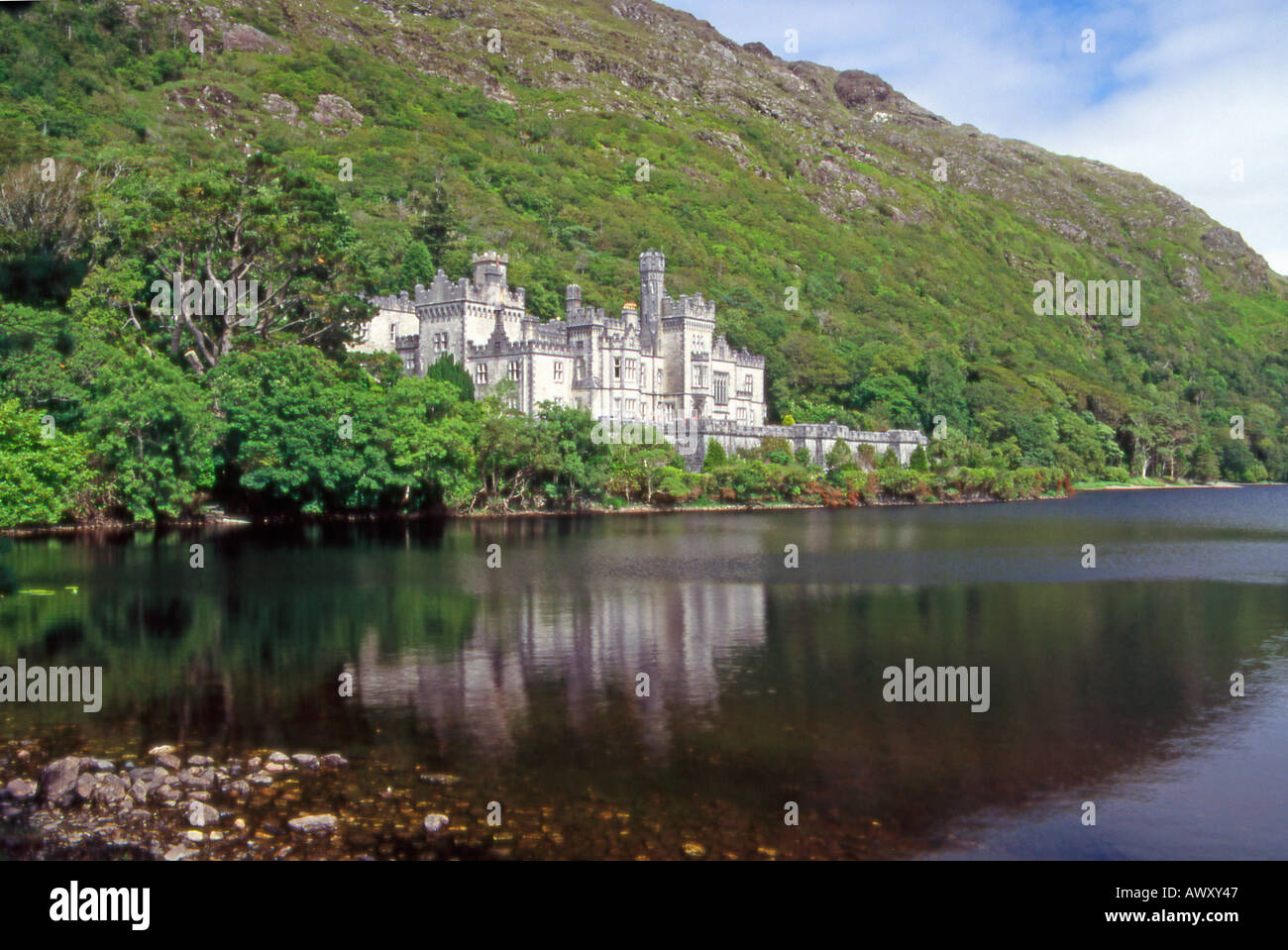 Kylemore Abbey, near Letterfrack, Connemara, Ireland Stock Photo - Alamy