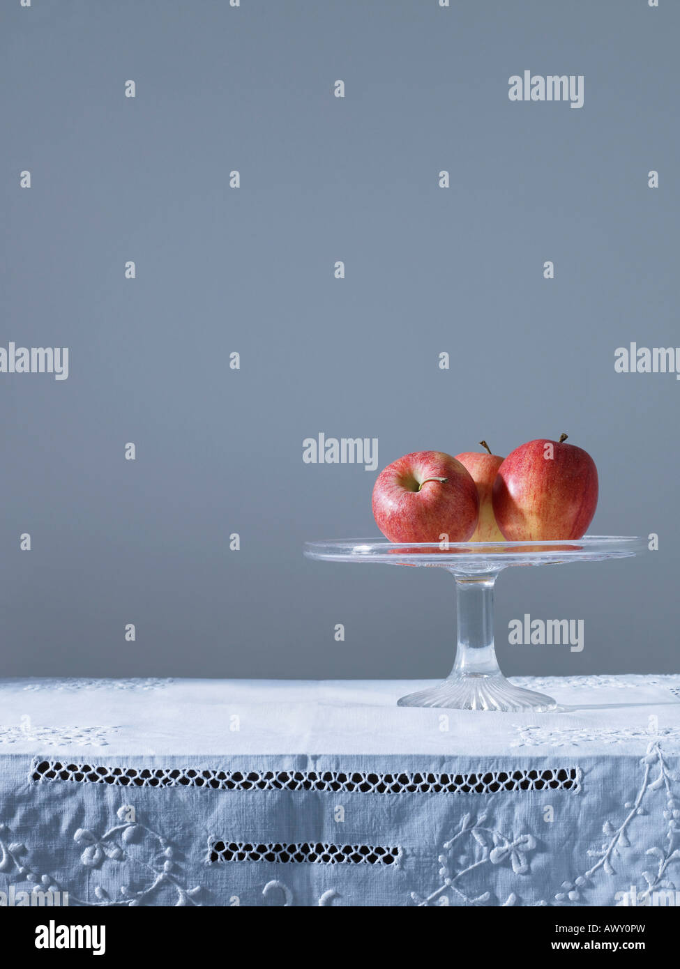 Apples on platter hi-res stock photography and images - Alamy