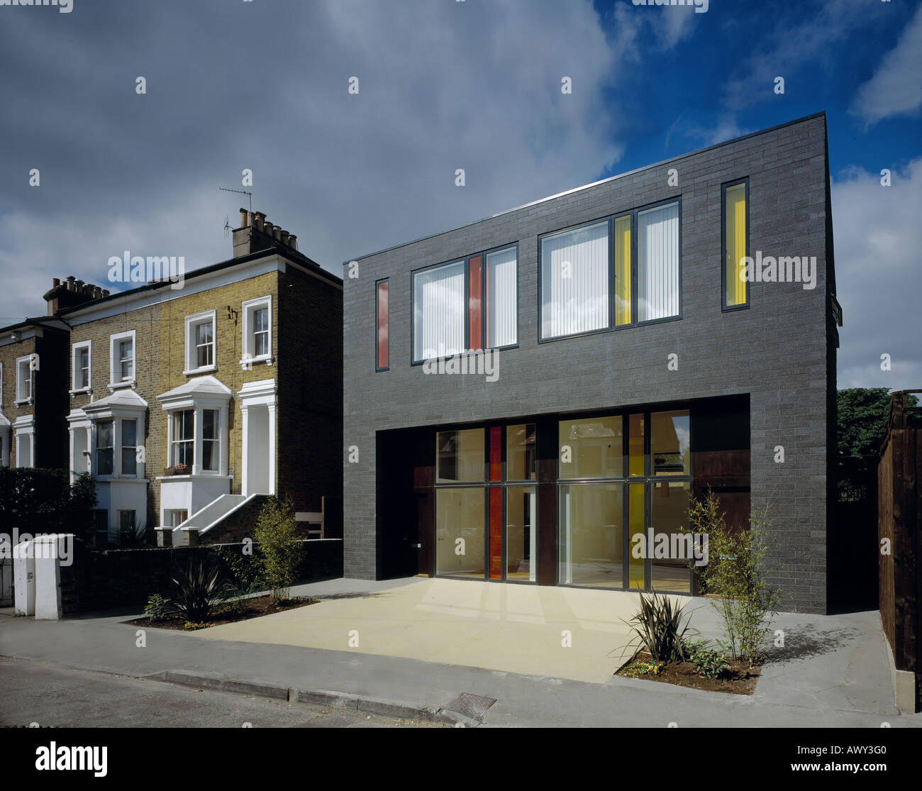 THE NAIL HOUSE, LONDON, UK Stock Photo - Alamy