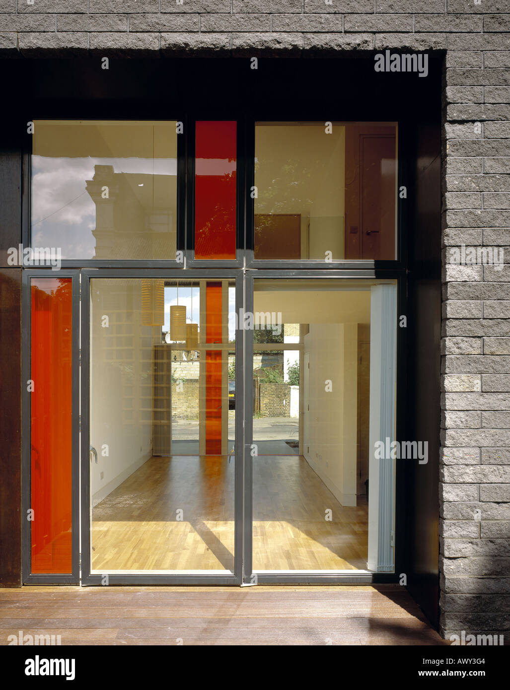 THE NAIL HOUSE, LONDON, UK Stock Photo - Alamy