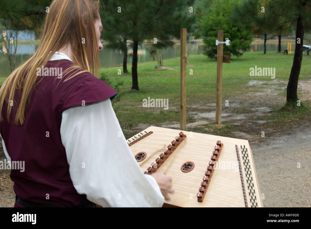 Vince Conaway plays the hammered dulcimer at the Louisiana Renaissance ...
