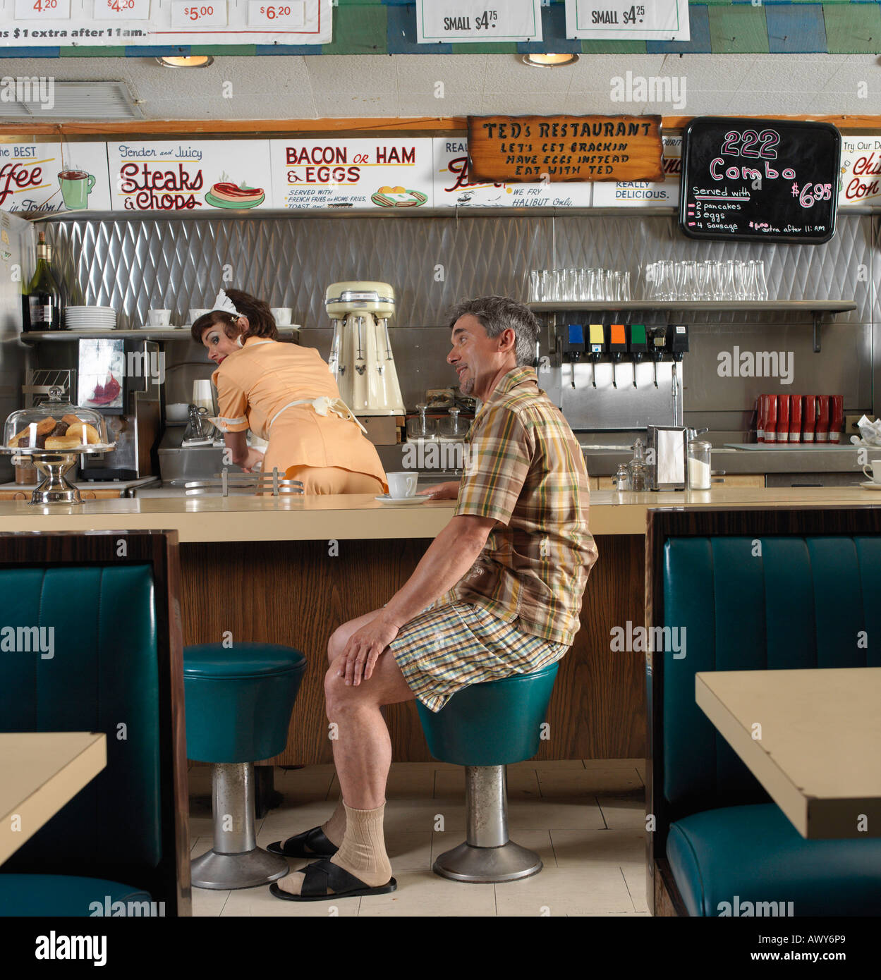 Retro restaurant waiter vintage hi-res stock photography and images - Alamy