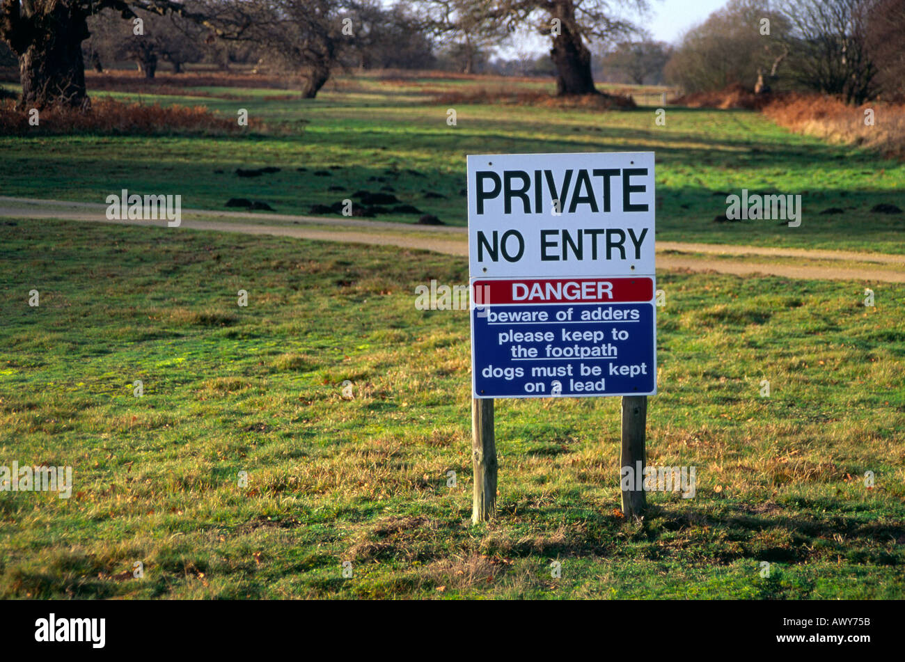 Keep out private property sign Stock Photo - Alamy