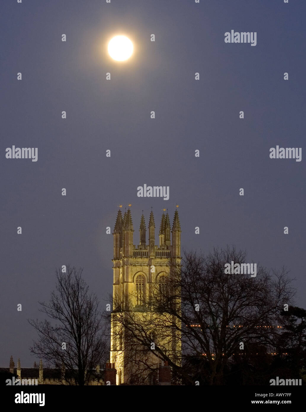 Magdalen college night hi-res stock photography and images - Alamy