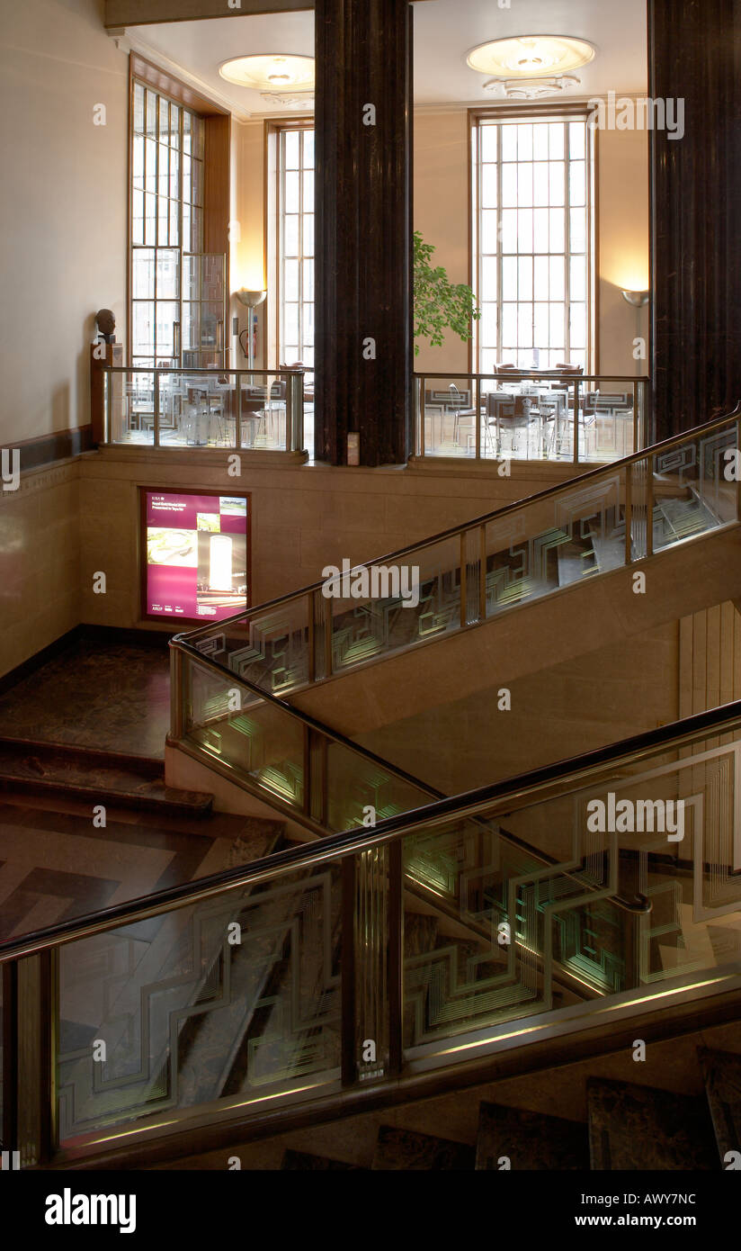 RIBA BUILDING 1934, LONDON, UK Stock Photo - Alamy