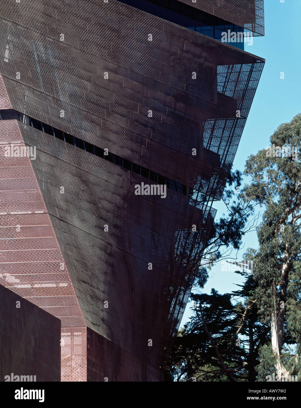 The de young museum san francisco hi-res stock photography and images ...