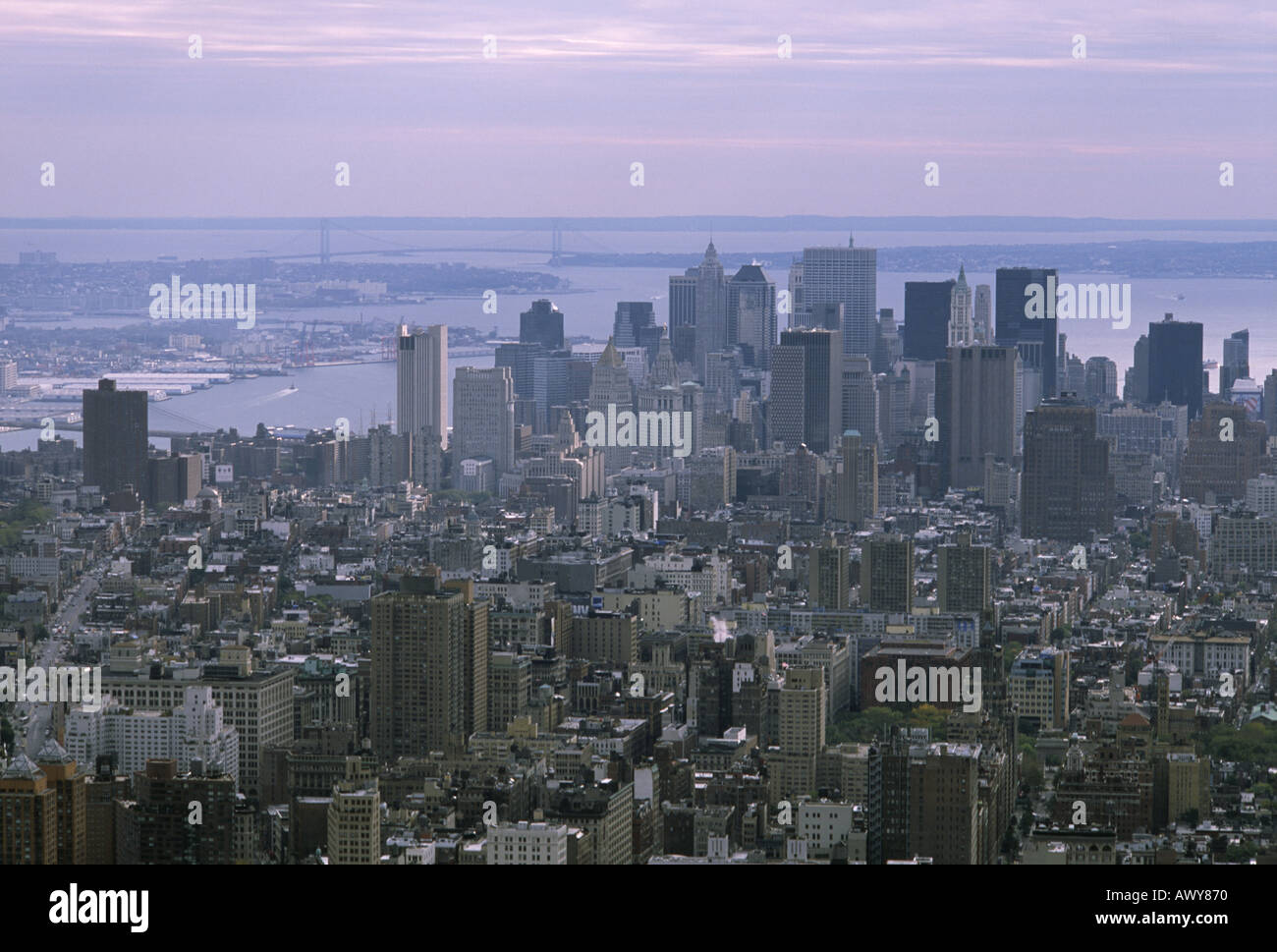 Lower manhattan 2002 hi-res stock photography and images - Alamy