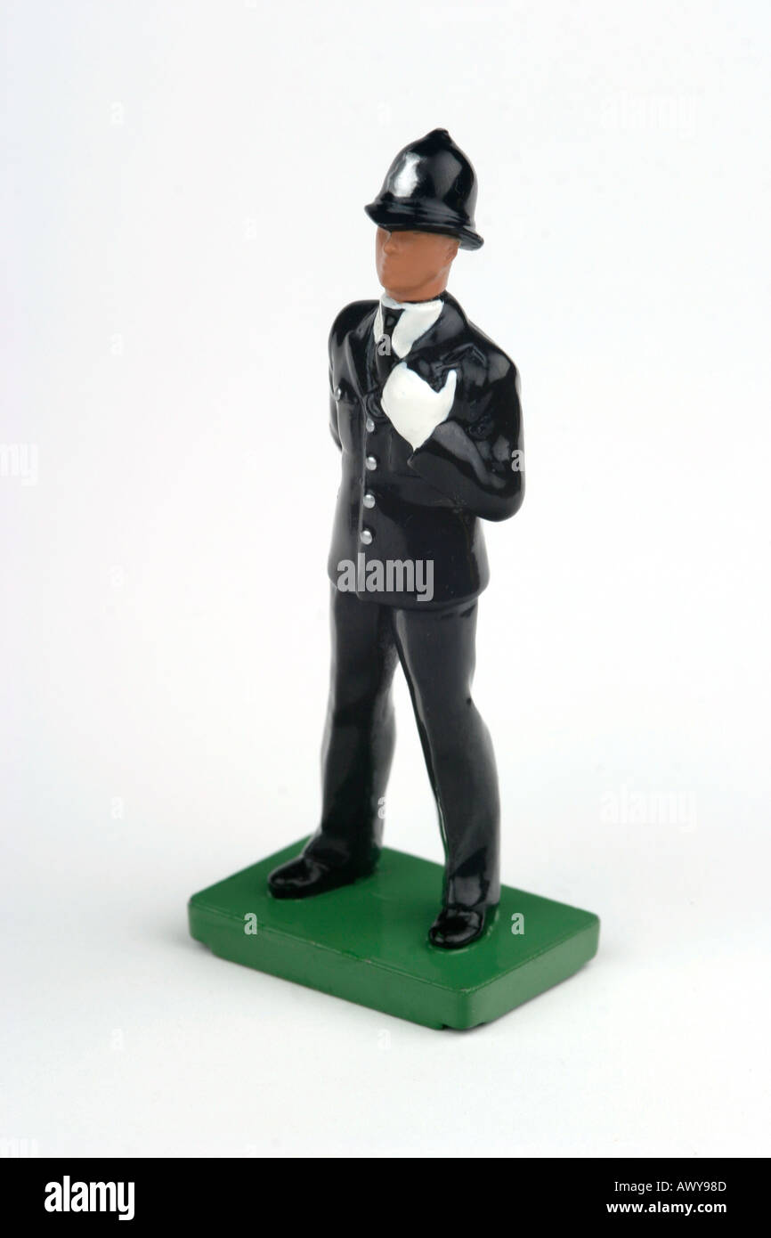 British bobby hi-res stock photography and images - Alamy