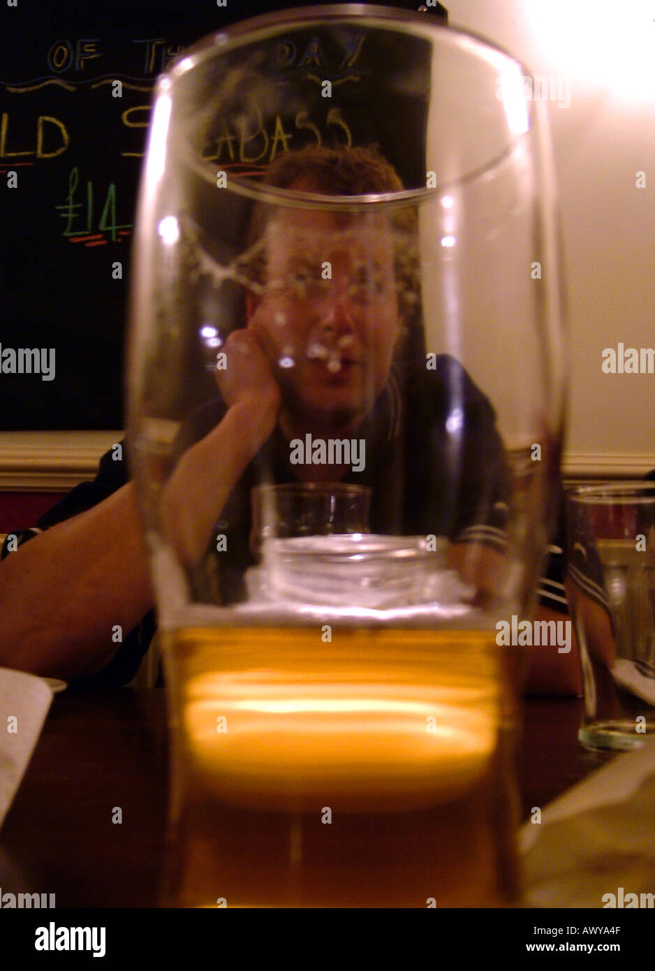 Bottom of beer glass hi-res stock photography and images - Alamy