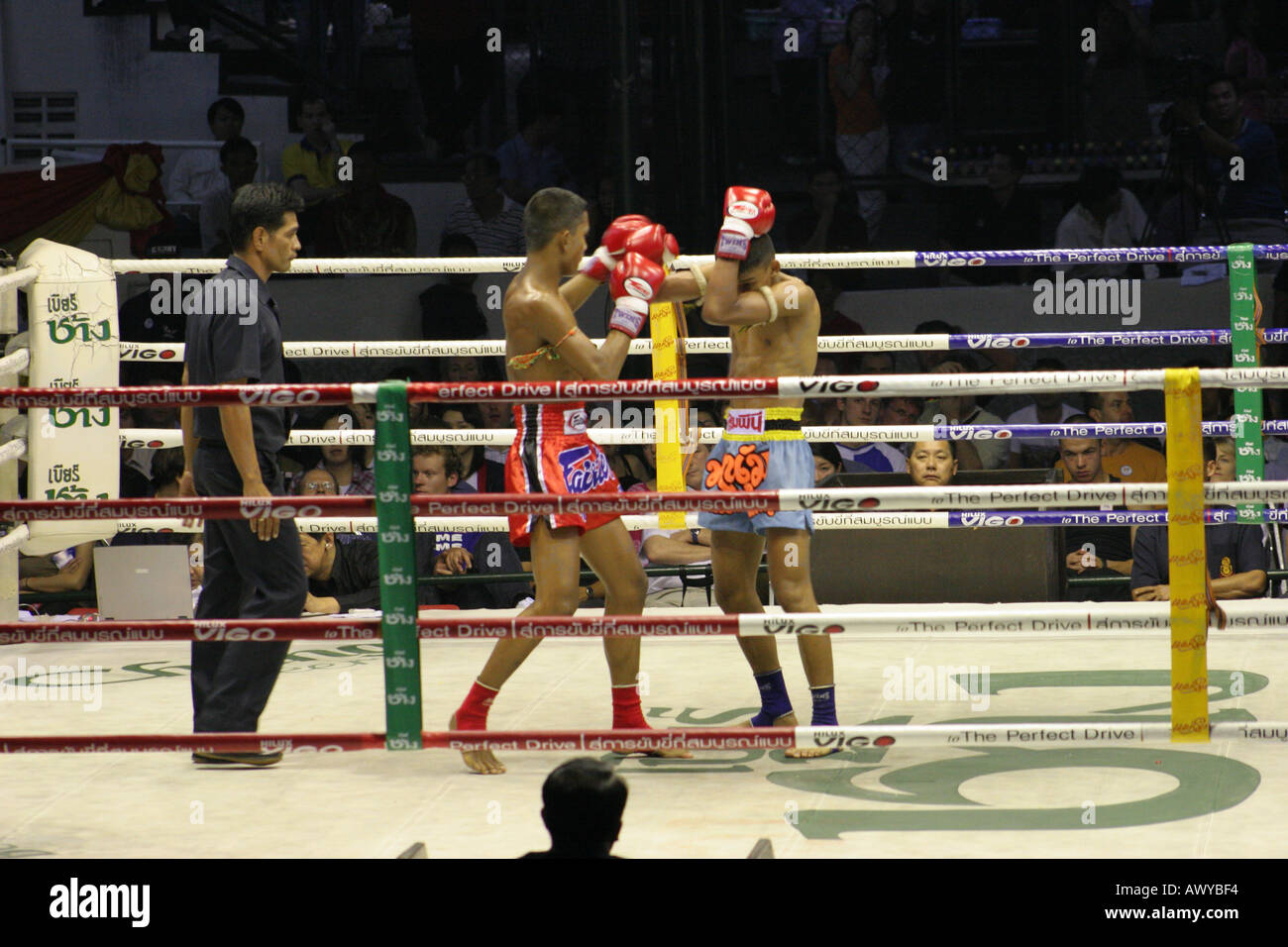 Kick Boxing Contest Lumpini Stadium Bangkok Thailand Stock Photo - Alamy