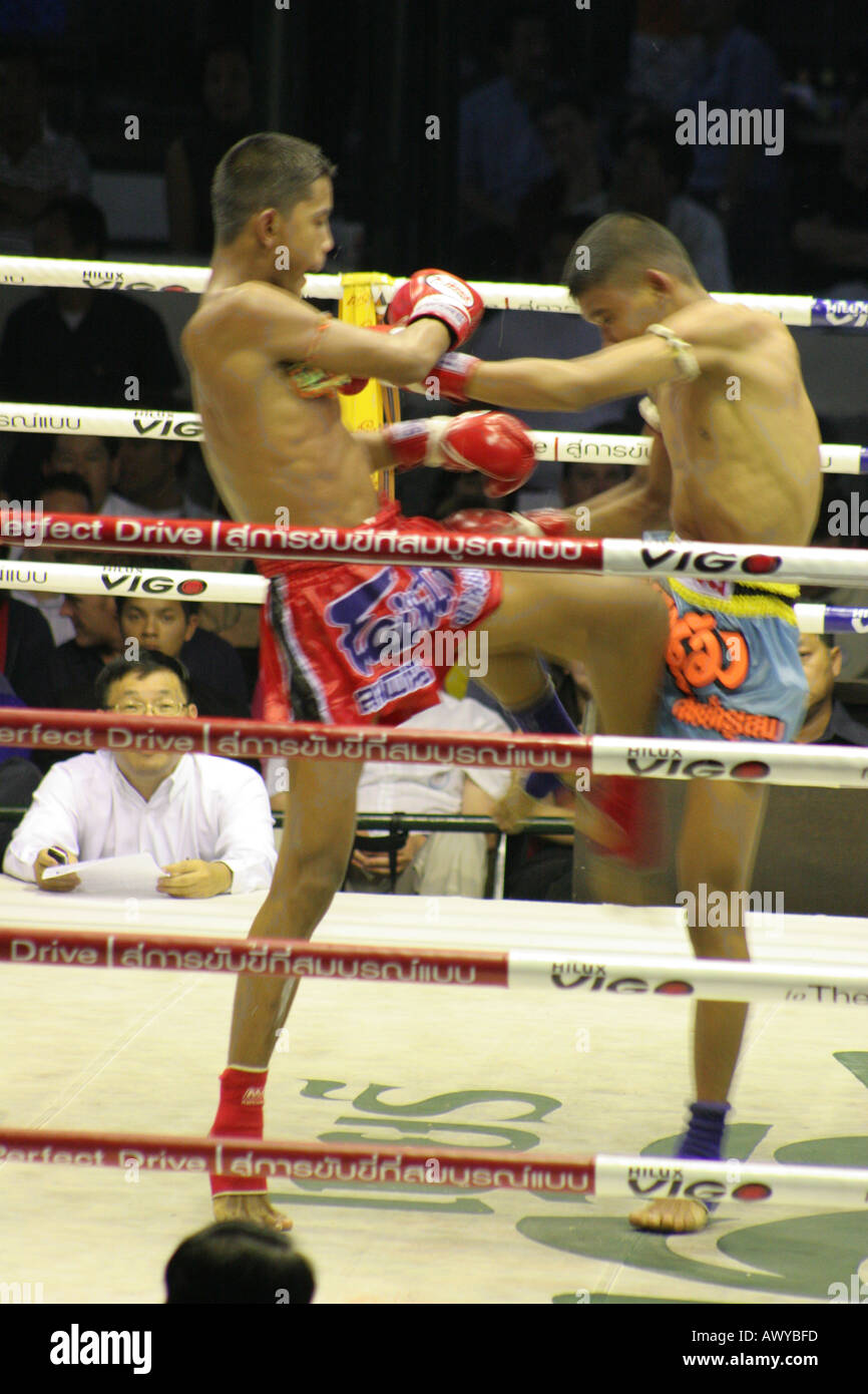 Thailand kickboxer hi-res stock photography and images - Alamy