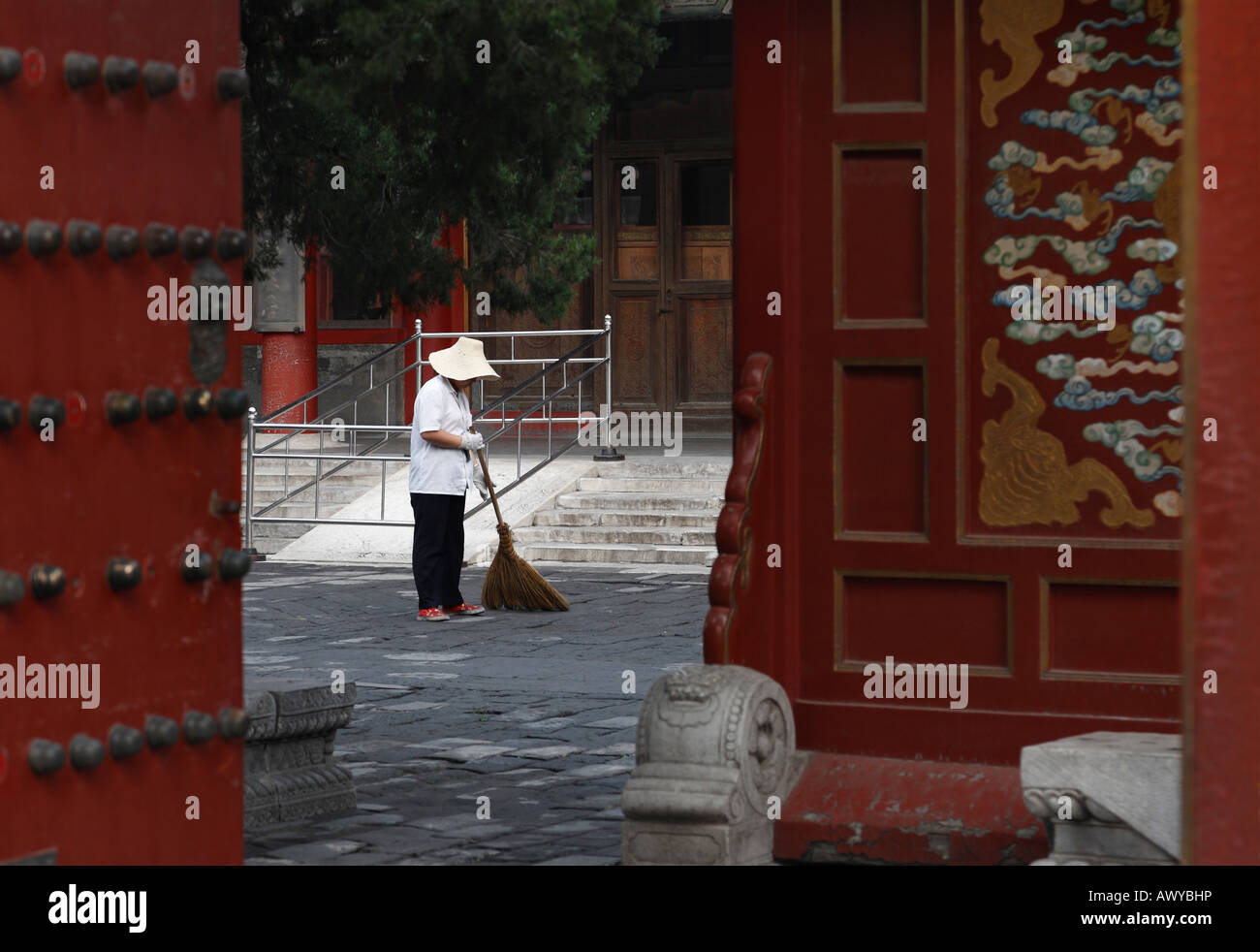 Cleaning service in the Forbidden City in Beijing China Stock Photo - Alamy