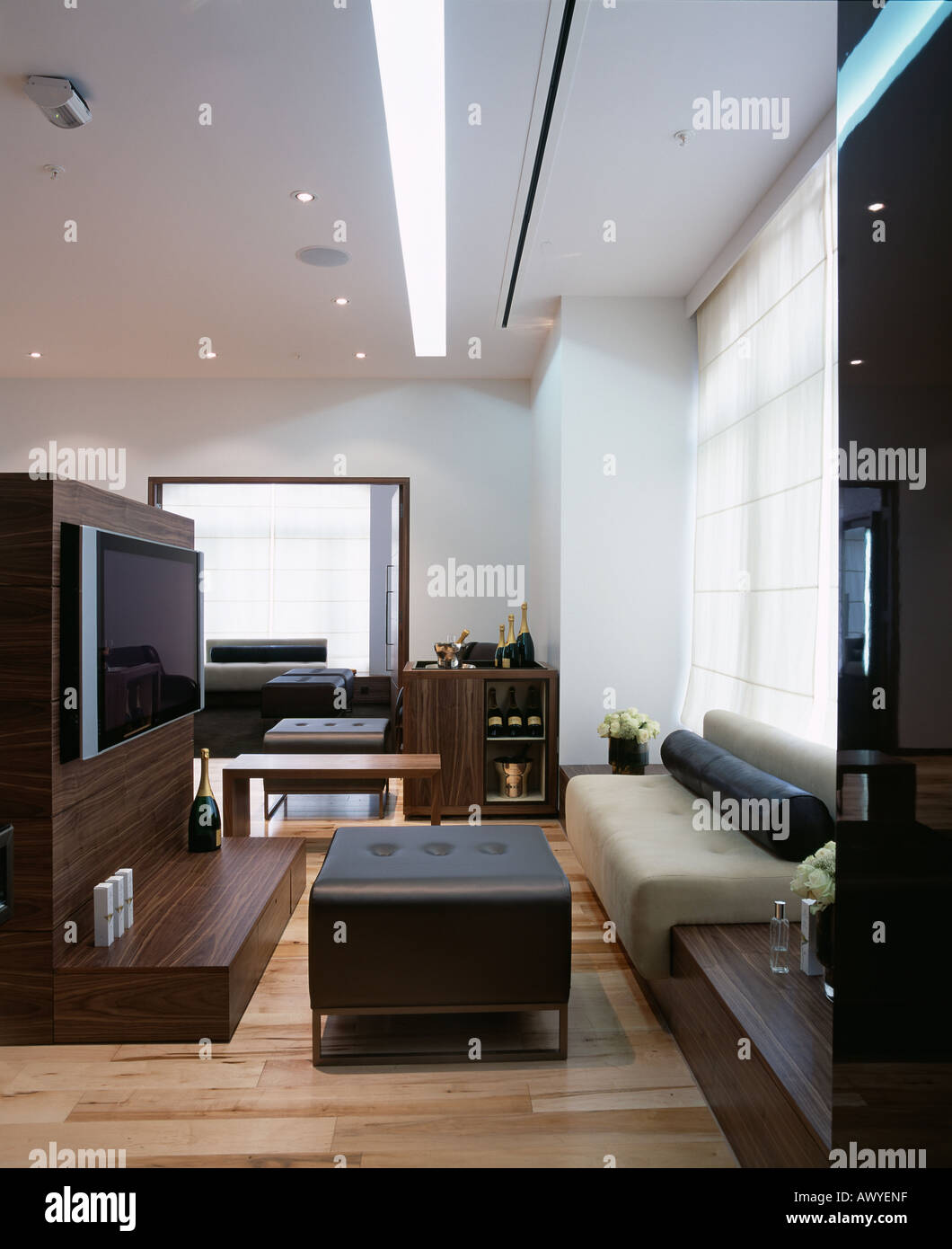 HARRODS FIRST FLOOR BY APPOINTMENT, LONDON, UK Stock Photo - Alamy